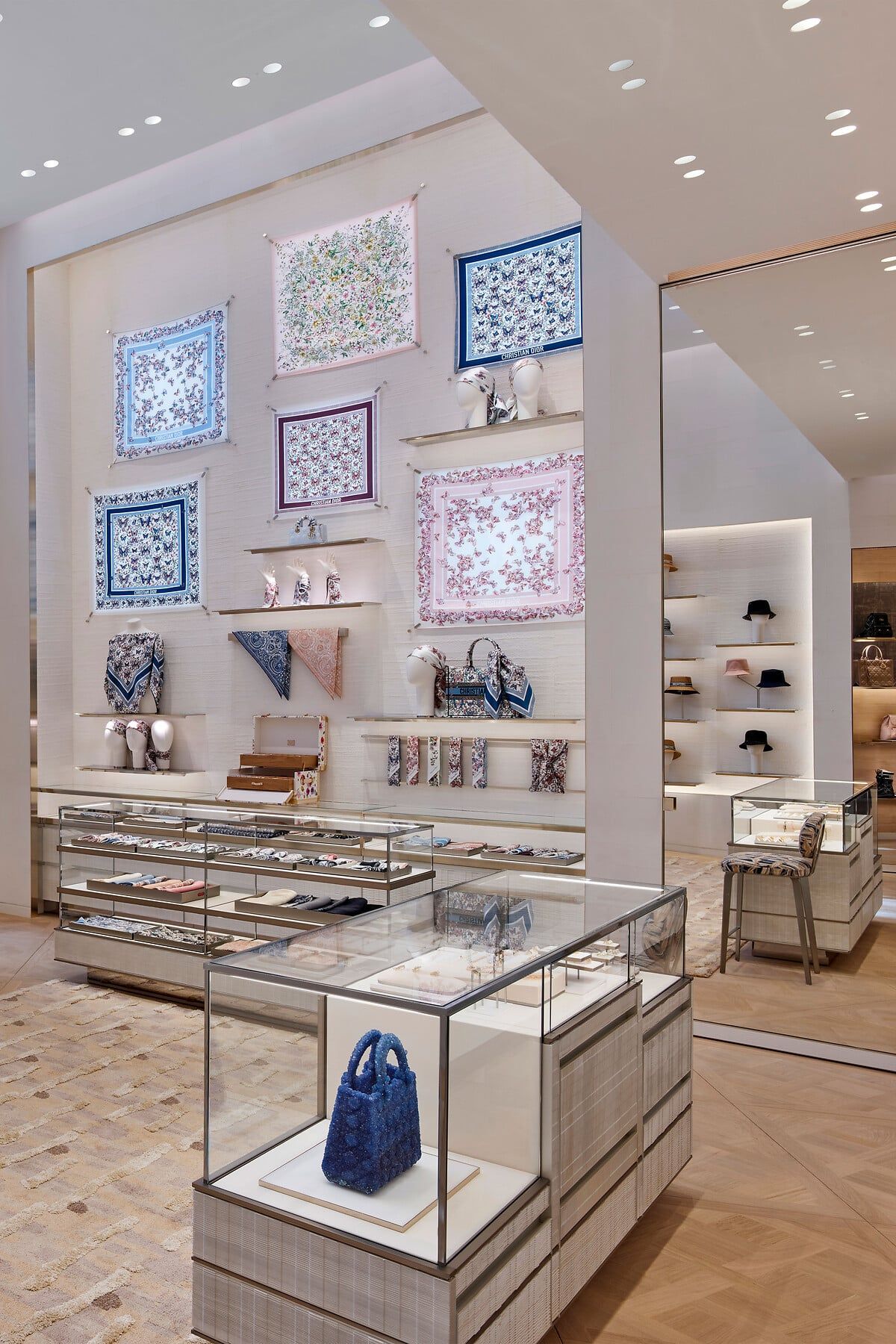 Dior Vienna Tuchlauben - news-savoir-faire - Fashion & Accessories | DIOR