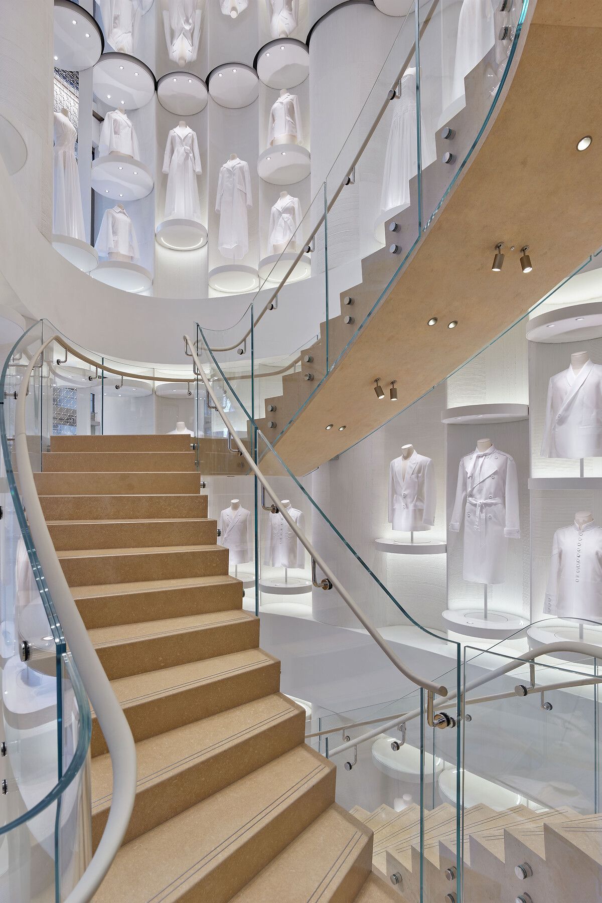 Dior Vienna Tuchlauben - news-savoir-faire - Fashion & Accessories | DIOR