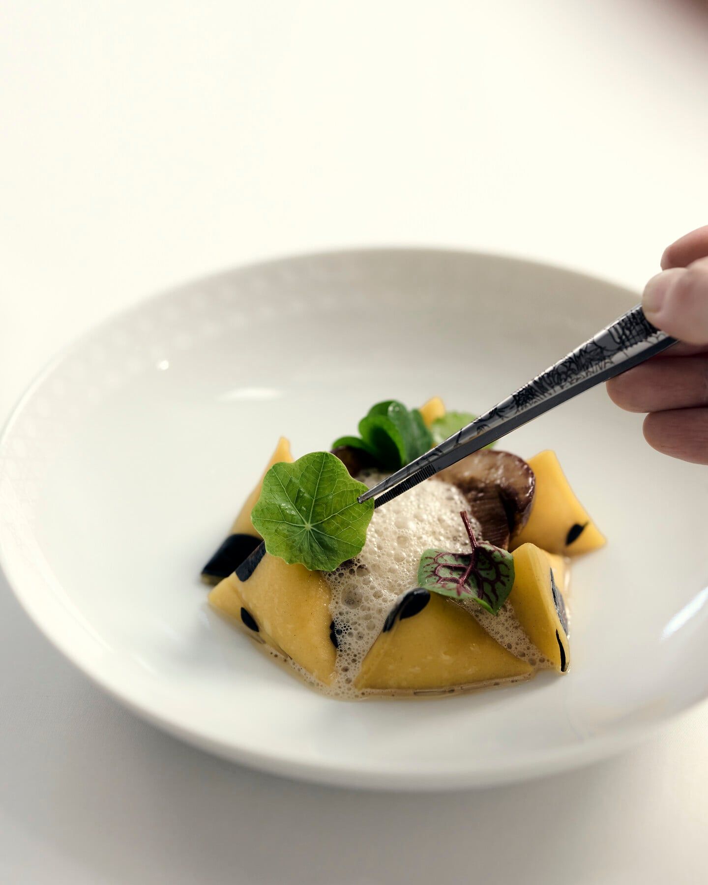 Monsieur Dior Restaurant by Anne-Sophie Pic - Fashion & Accessories | DIOR