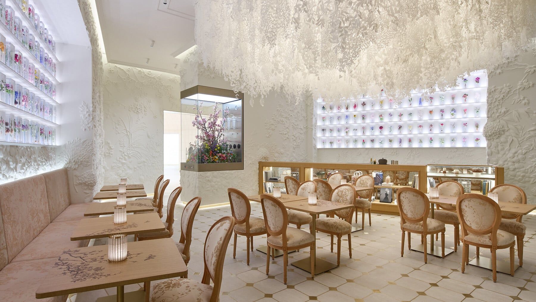Café DIOR by Anne-Sophie Pic Bamboo Pavilion - news-savoir-faire ...