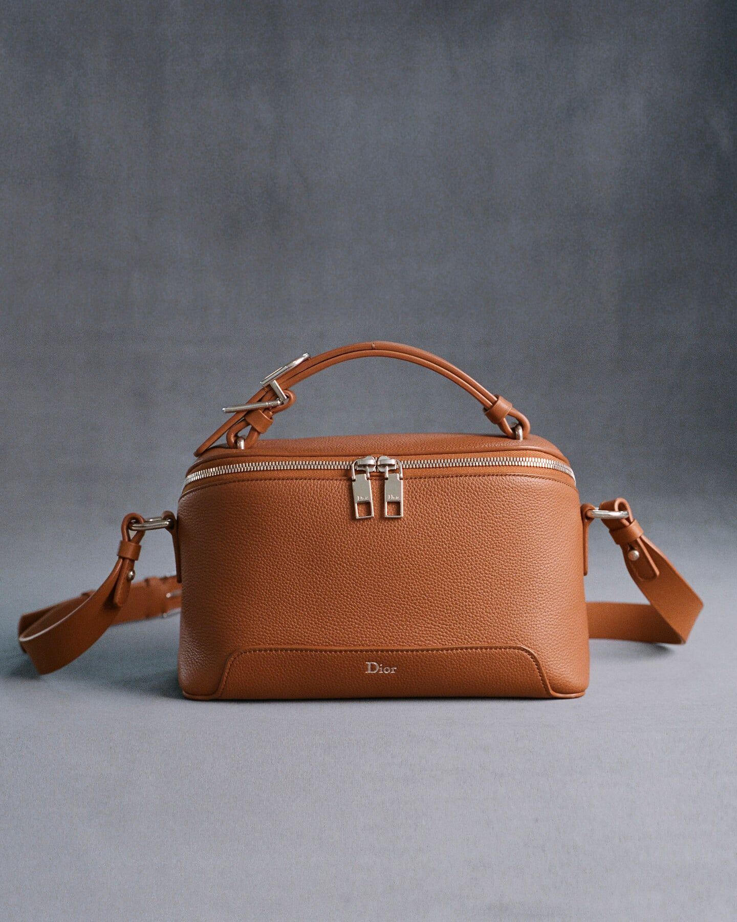 La borsa Dior Archie - news-savoir-faire - Fashion & Accessories | DIOR