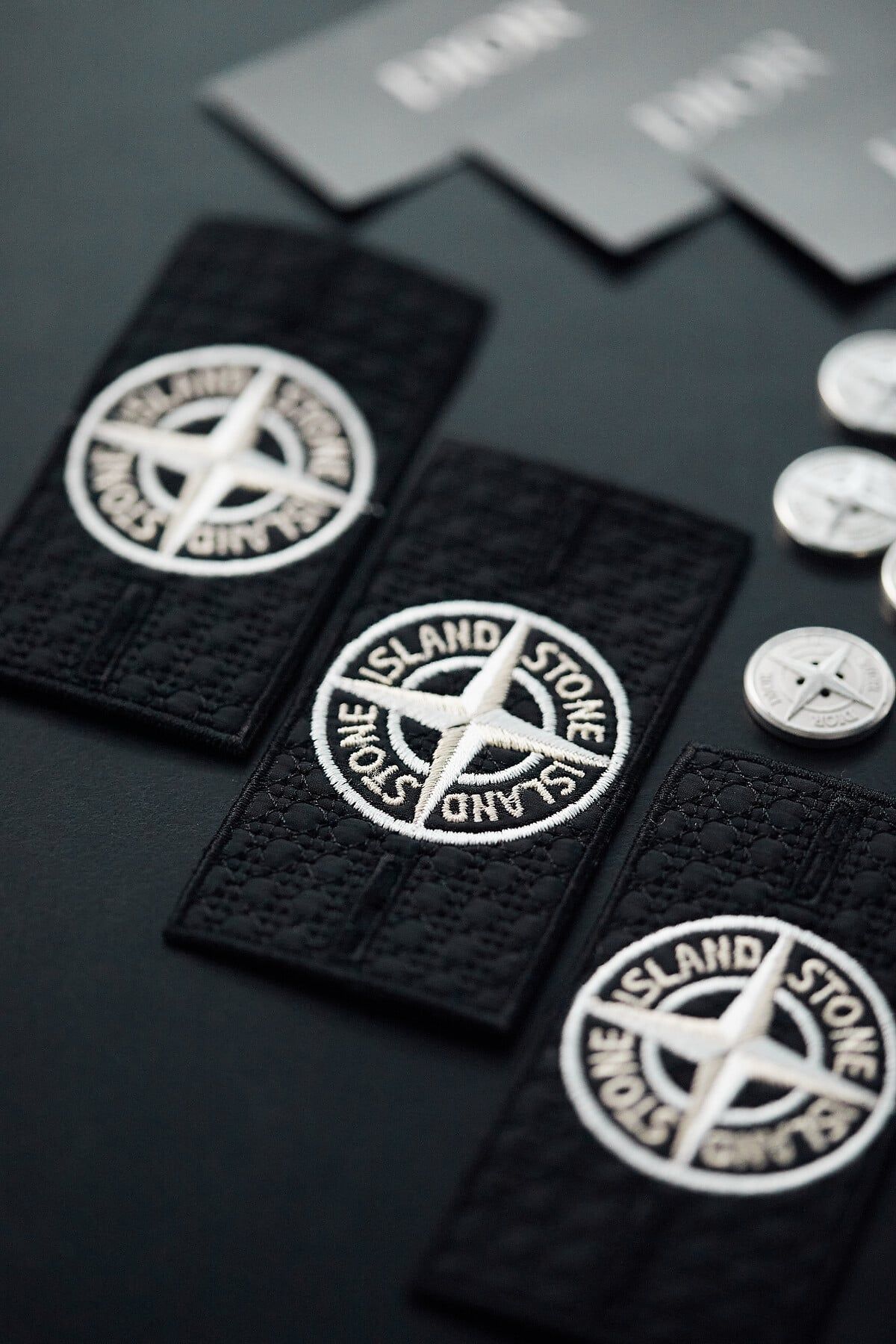 The savoir-faire of the Dior and Stone Island capsule - News & Défilés ...